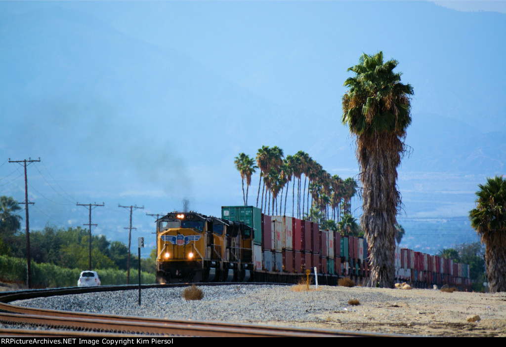 UP 4271 4757 4987 EB Stack Train Climbing Beaumont Hill